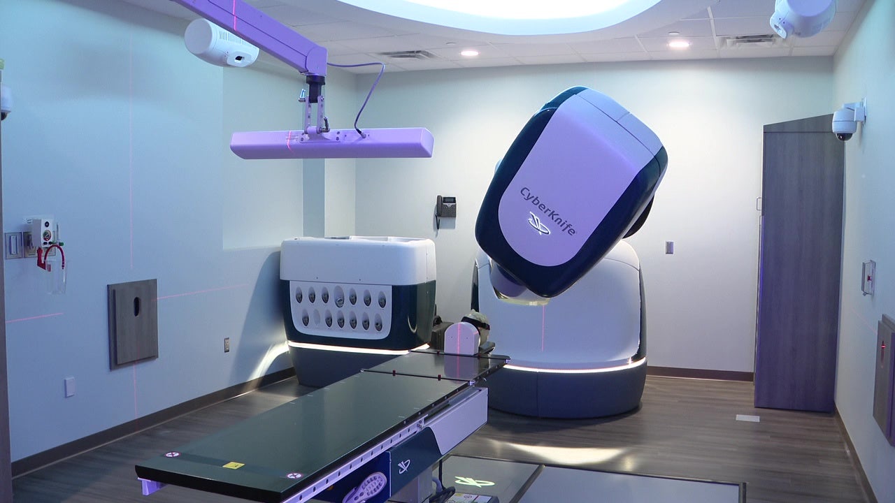 Tgh Unveils Fully Robotic Radiotherapy Device To Target Tumors Fox 13 Tampa Bay