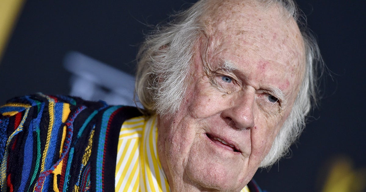 M. Emmet Walsh, ‘Blade Runner’ actor, dies from cardiac arrest | FOX 13 ...