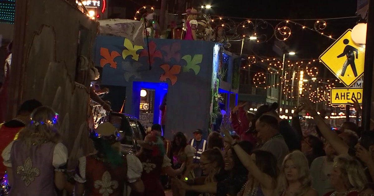 Sant’ Yago Knight Parade: Tampa PD, Ybor City businesses gear up for ...