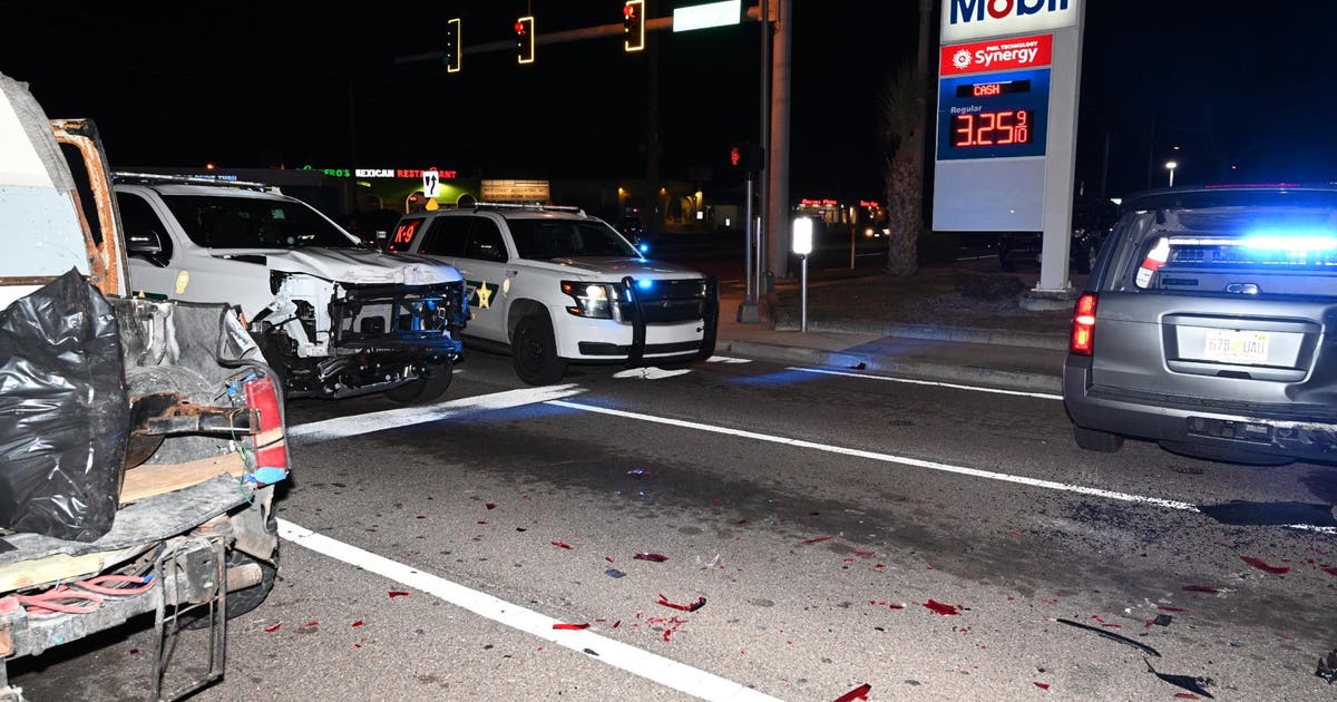 Suspect dies in crash minutes after hitting SCSO vehicles, injuring ...