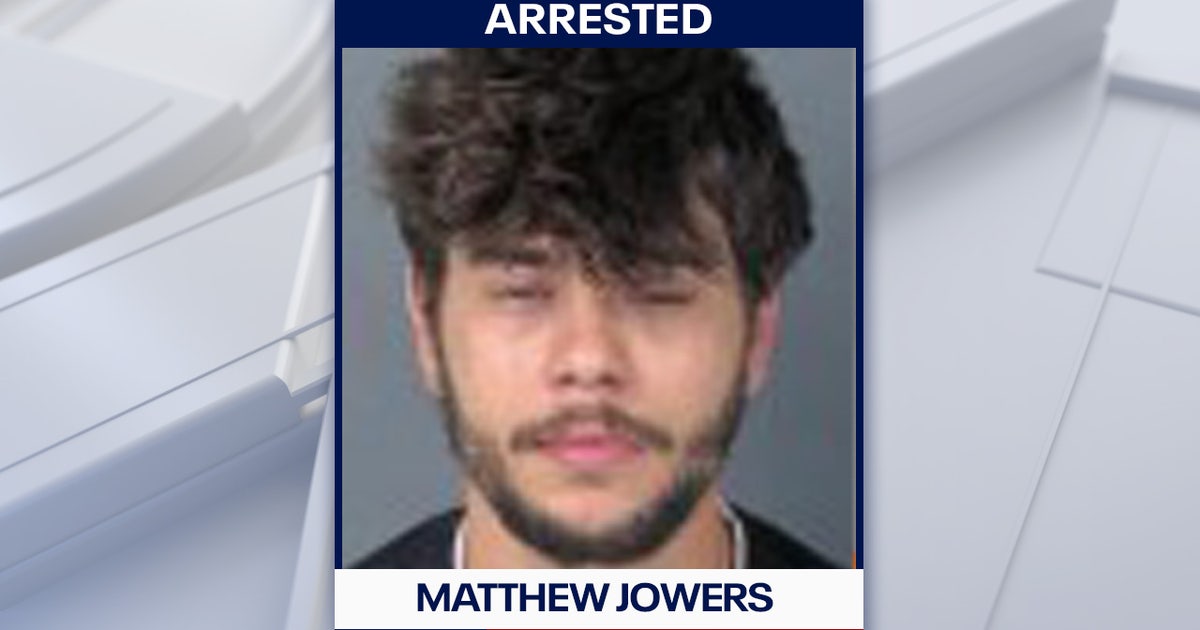 Suspected DUI driver’s dog dies after vehicle slams into utility pole ...