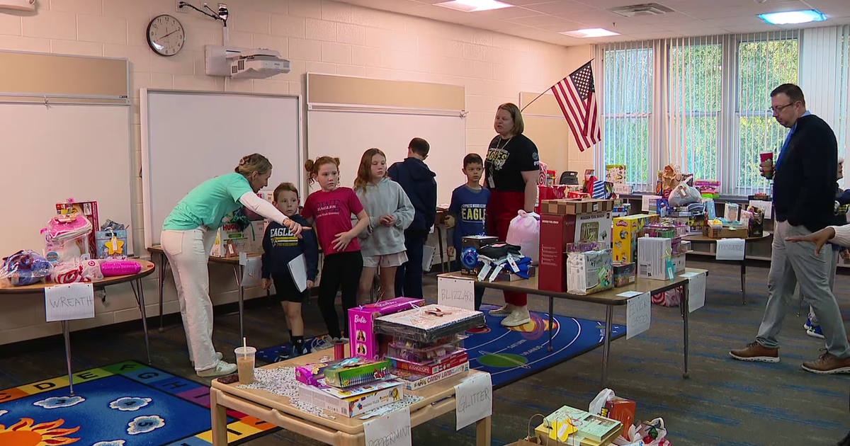 Cypress Woods Elementary School carries on tradition of the Giving Tree ...