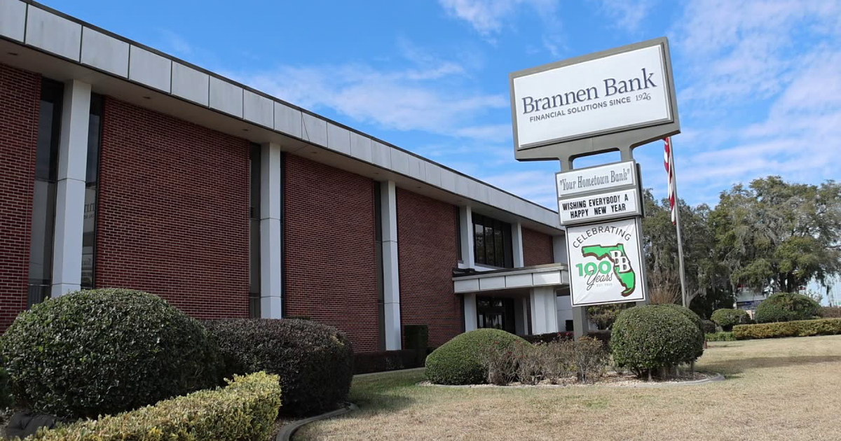 Family-owned Brannen Bank turns 100 by keeping it personal | FOX 13 ...