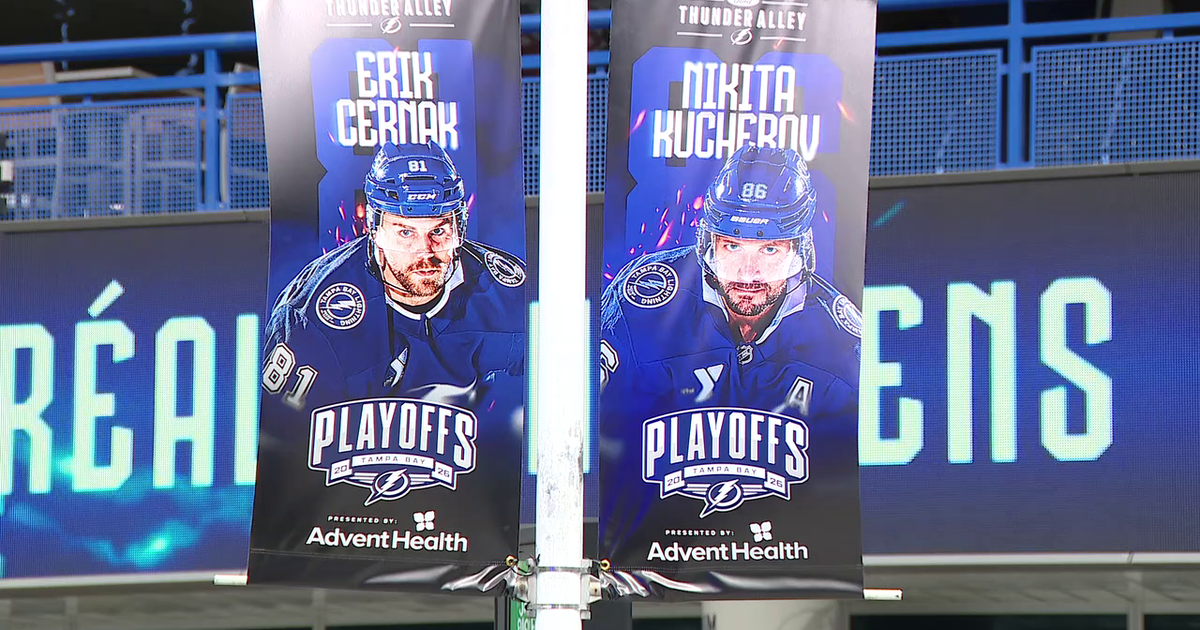 Lightning fans bring playoff energy to Thunder Alley despite Game 1 ...