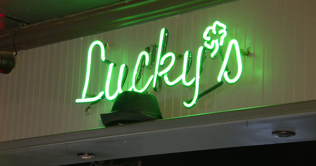 "Lakeland's hidden gem: Raw oysters in a bowling alley | FOX 13 Tampa Bay