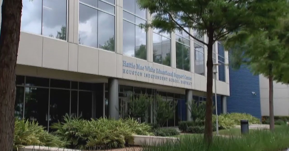 A look at Dr. Terry Grier's career | FOX 26 Houston