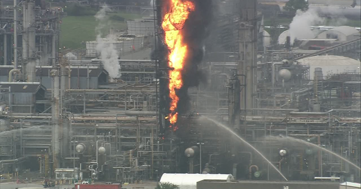 Fire at ExxonMobil Baytown plant extinguished, air monitoring continues ...