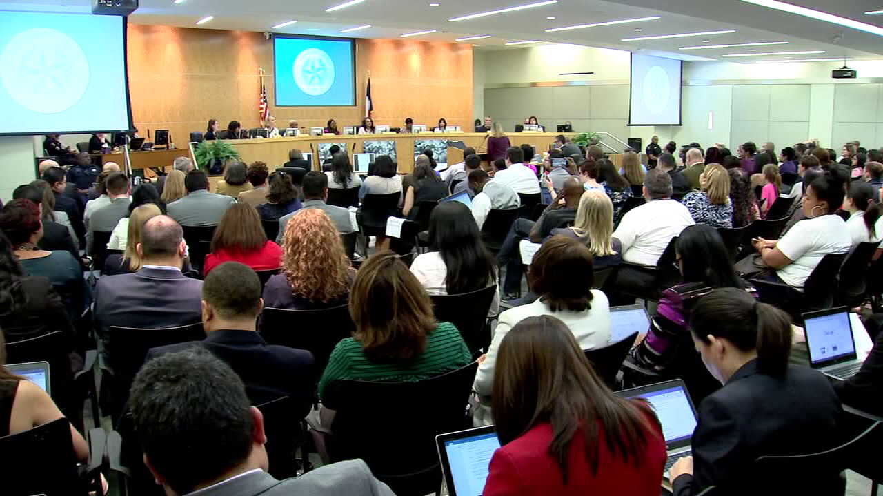 HISD board approves $2 billion budget