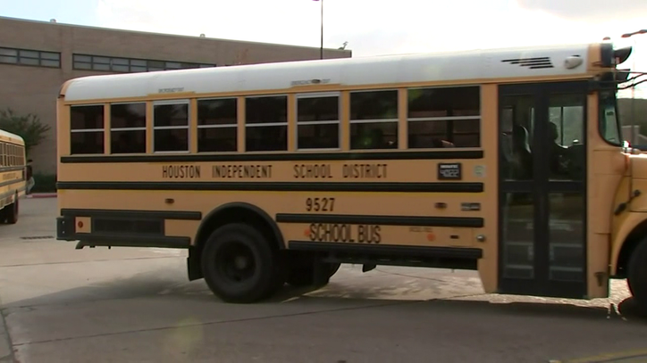Parents in Houston ISD say buses continue to show up late or not at all ...