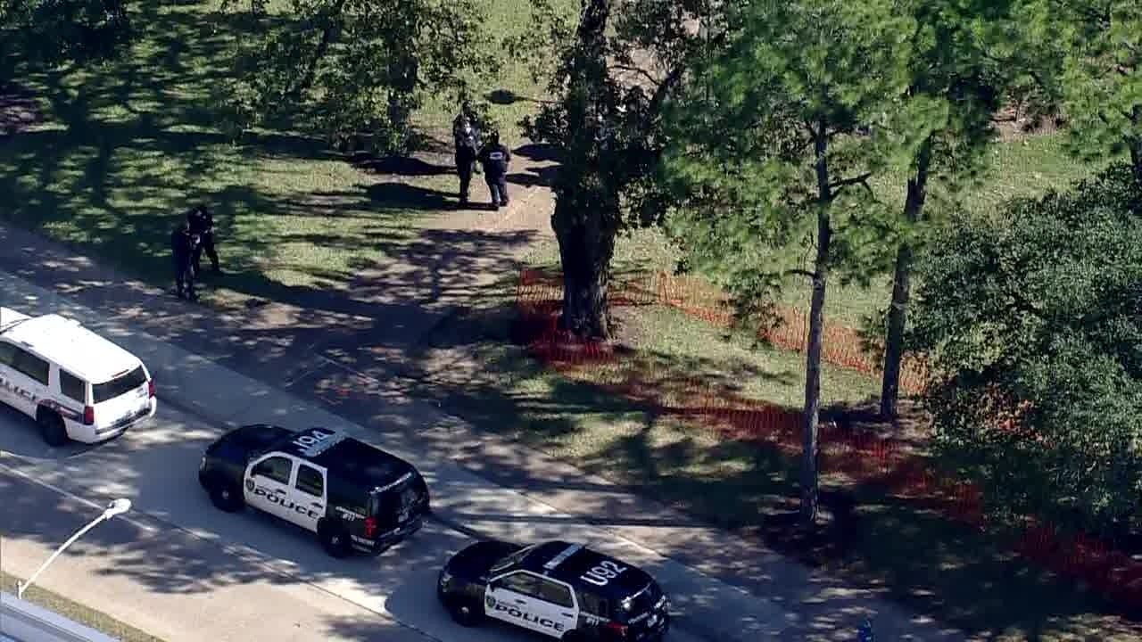 Woman found dead outside building on University of Houston campus | FOX ...