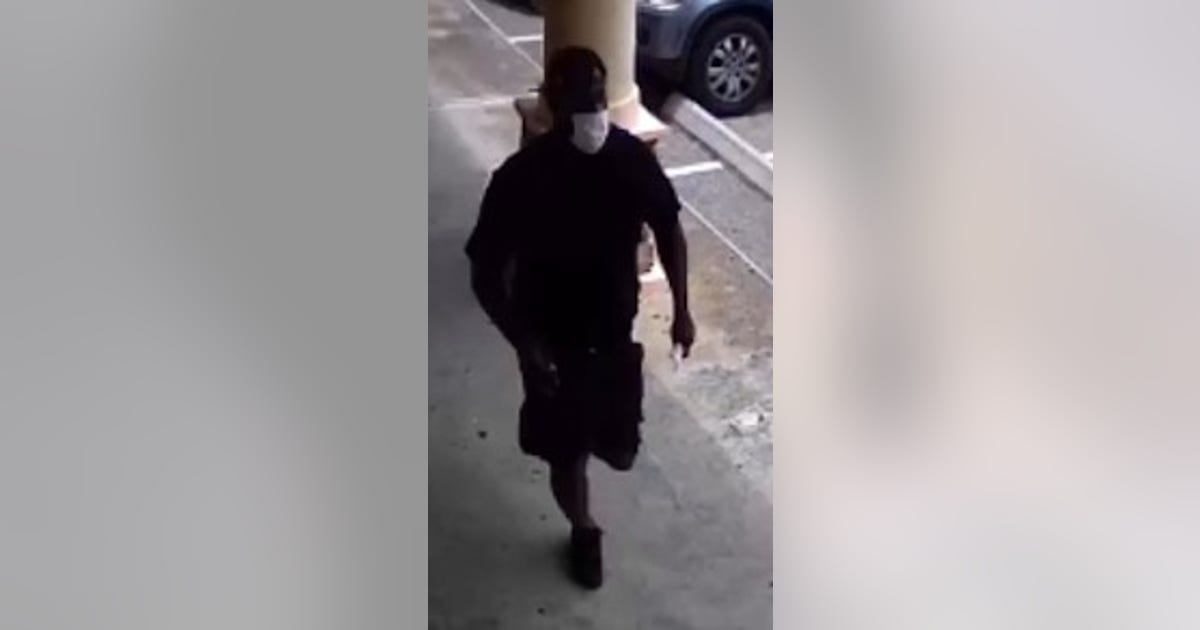 Houston pastor robbed outside his church after getting cash at bank ...