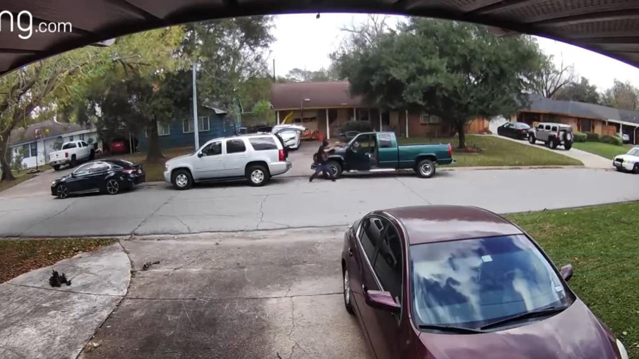 Video released of gunfight with Houston police after man threatened 'to ...