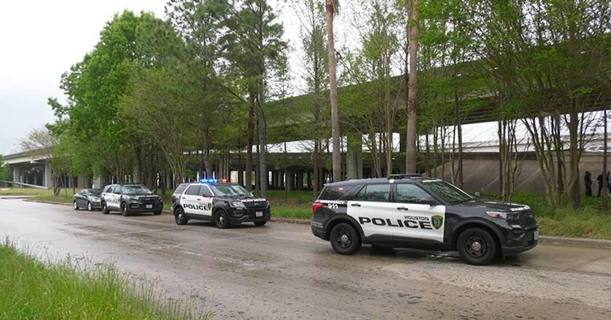 Police investigating man's body found in southeast Houston | FOX 26 Houston