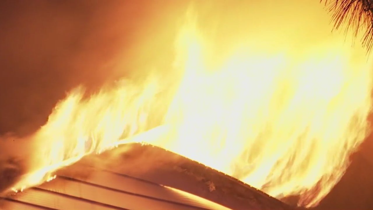 Family, pets safe after large house fire in west Houston | FOX 26 Houston