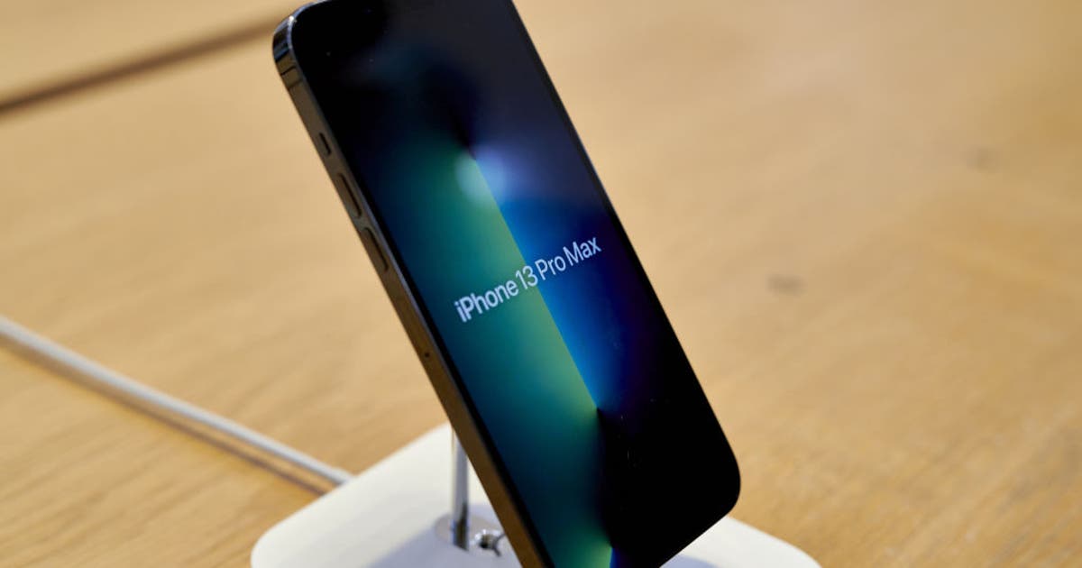 High-Tech Robbery: Apple Store in The Woodlands robbed by suspects ...