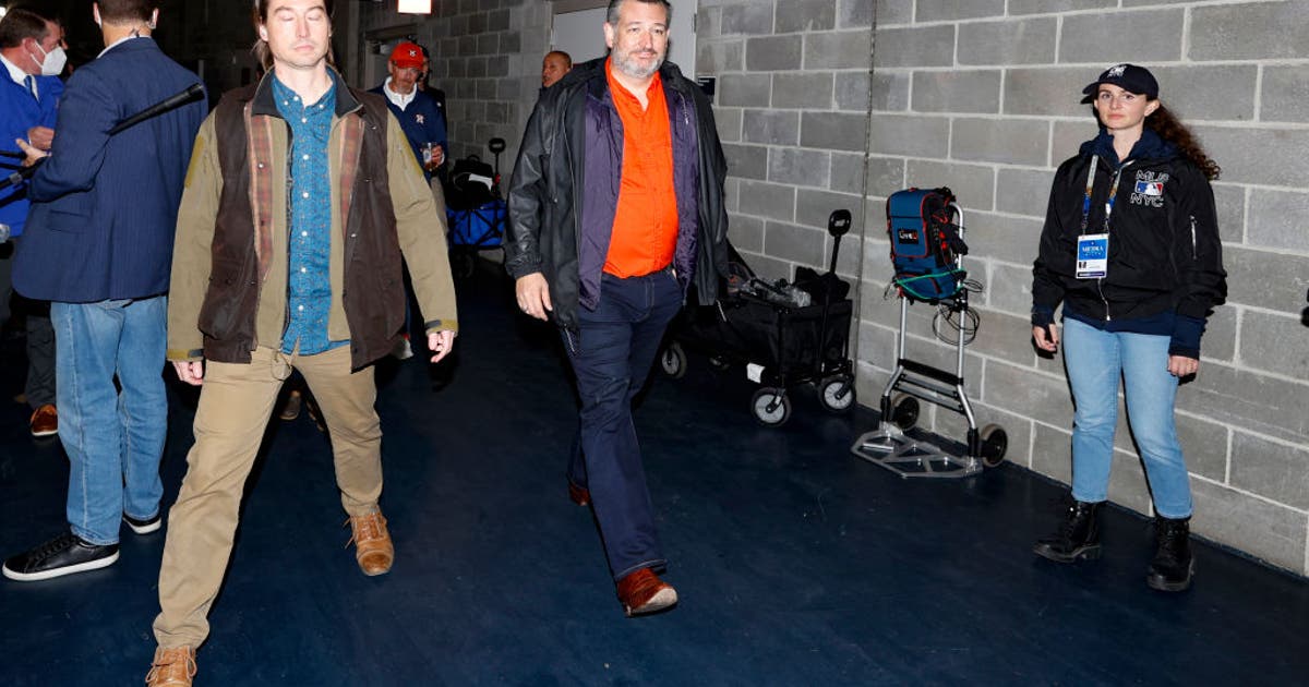 Texas Senator Ted Cruz booed at Houston Astros vs New York Yankees ALCS ...