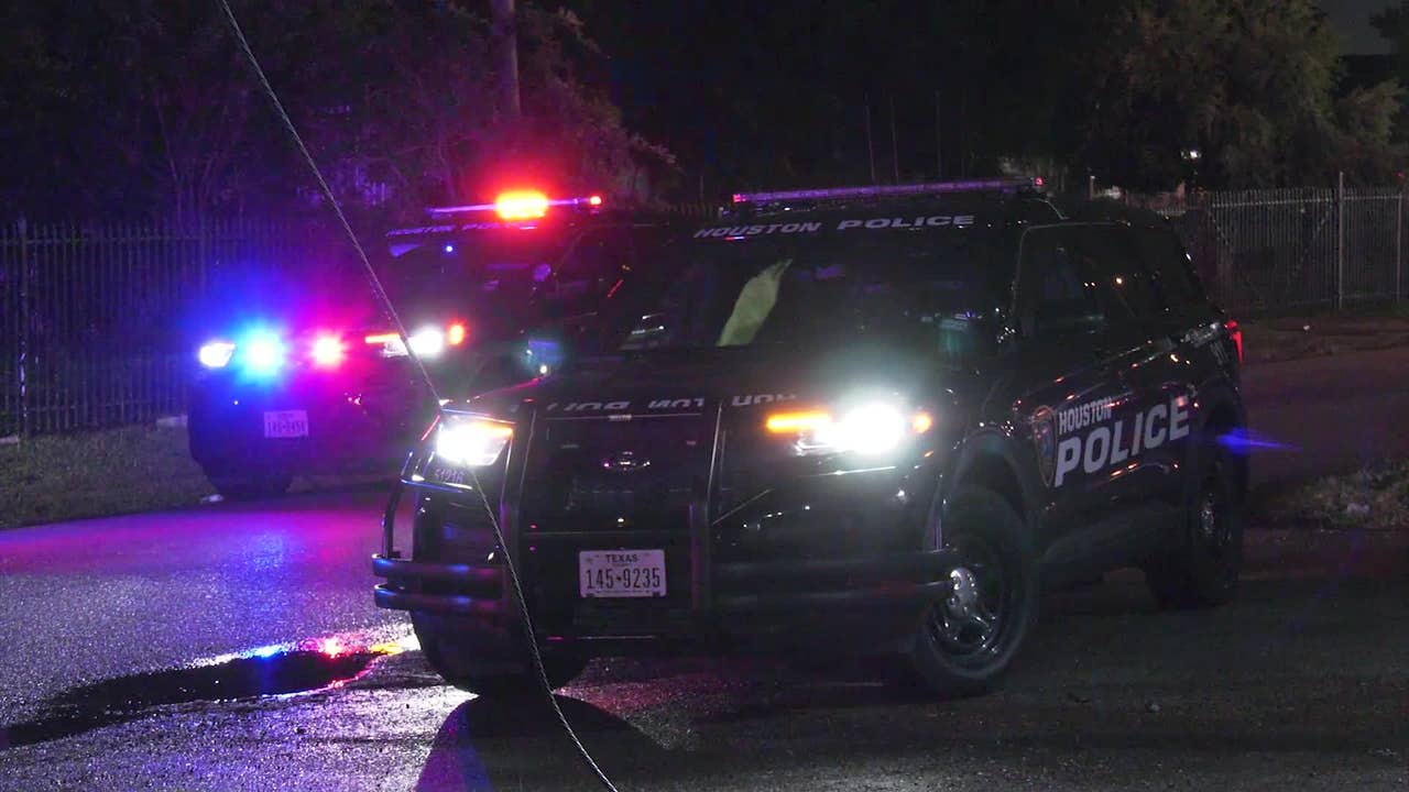 Houston Man Found Shot To Death In Front Yard Of Home On Werner St Fox 26 Houston 7950