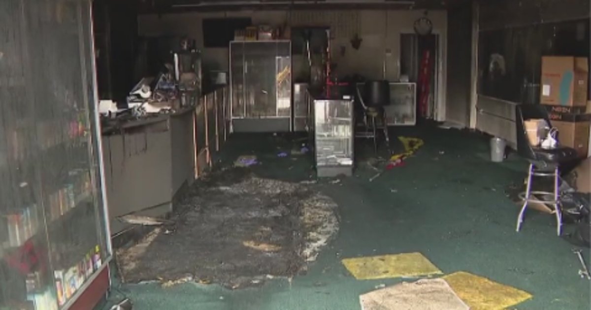 Galena Park arson attack: Cashier barely escapes after vape shop was ...