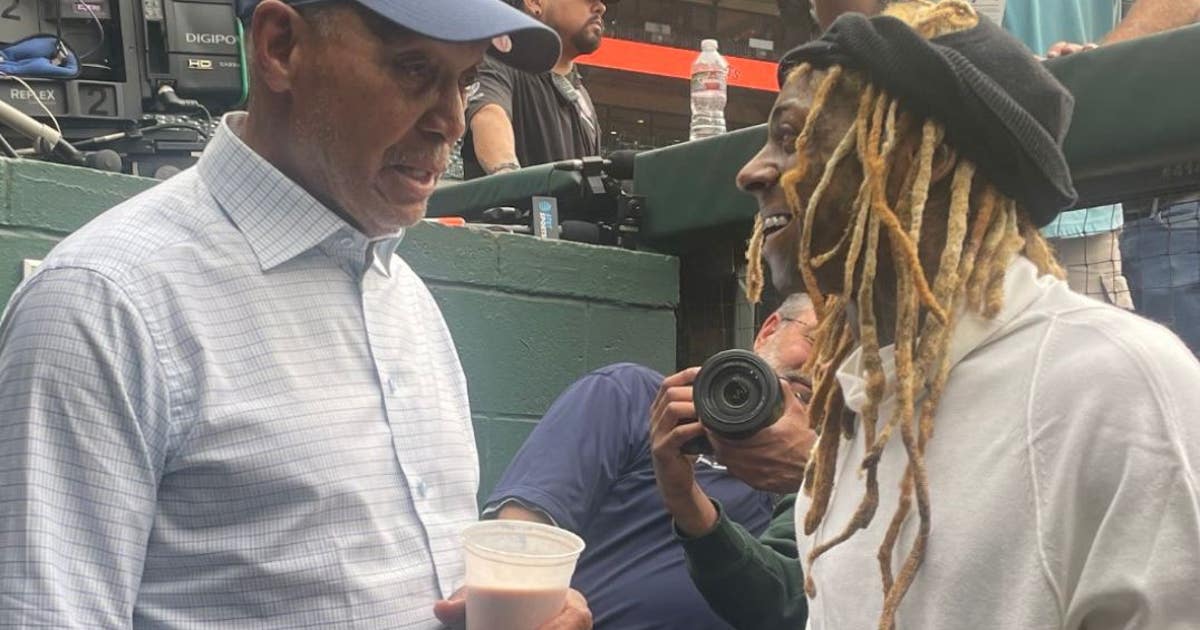 Rapper Lil Wayne in Houston; meets baseball hall-of-fame member Reggie ...