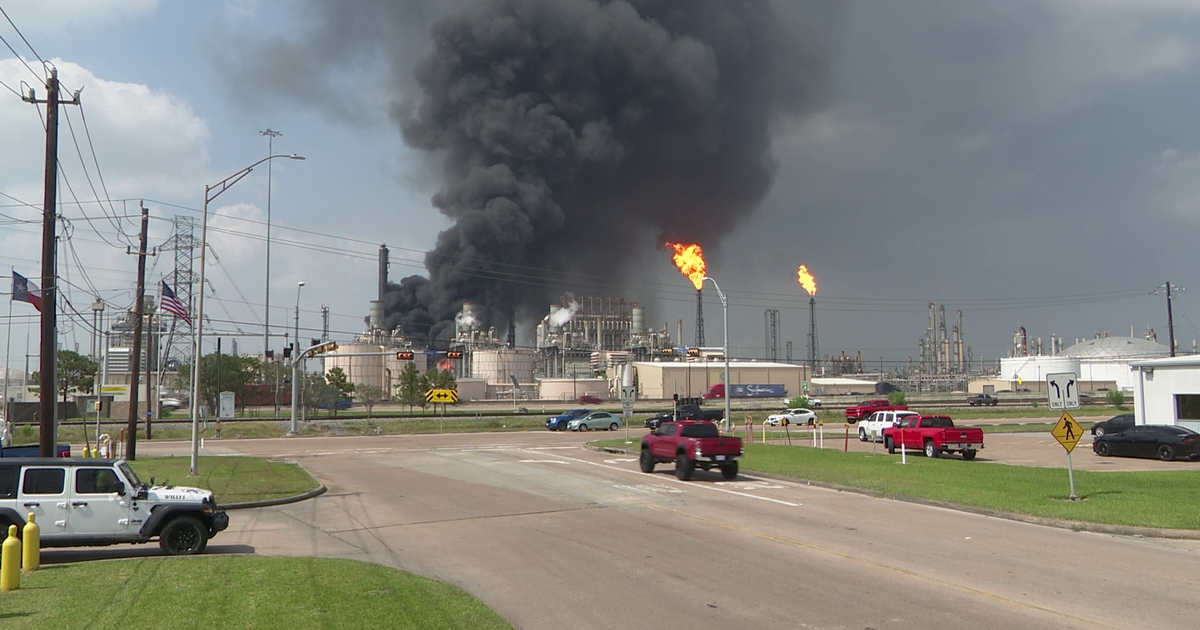 Deer Park Fire: What happens at the chemical plant? Why is there ...