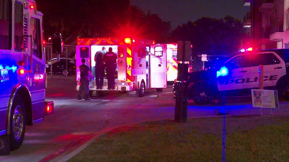 Houston Crime Security Guard Shot After Confronting Car Burglar Fox