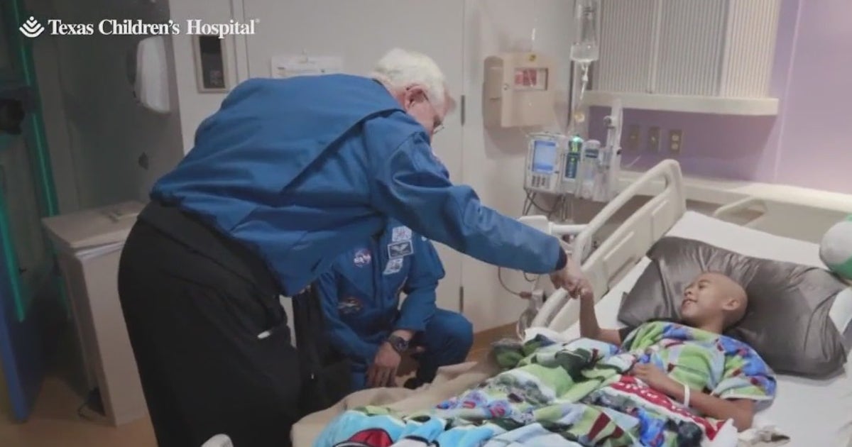 NASA astronauts visit patients at Texas Children's Hospital | FOX 26 ...