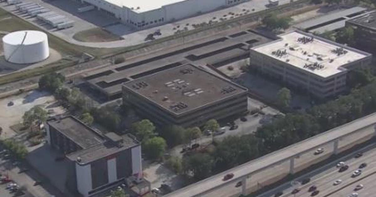 Houston 5-hour SWAT standoff suspects' identities released, charged ...
