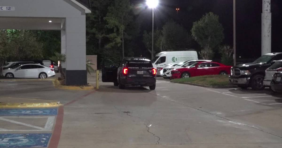 Houston shooting: Man walks up to hotel after being shot several times ...