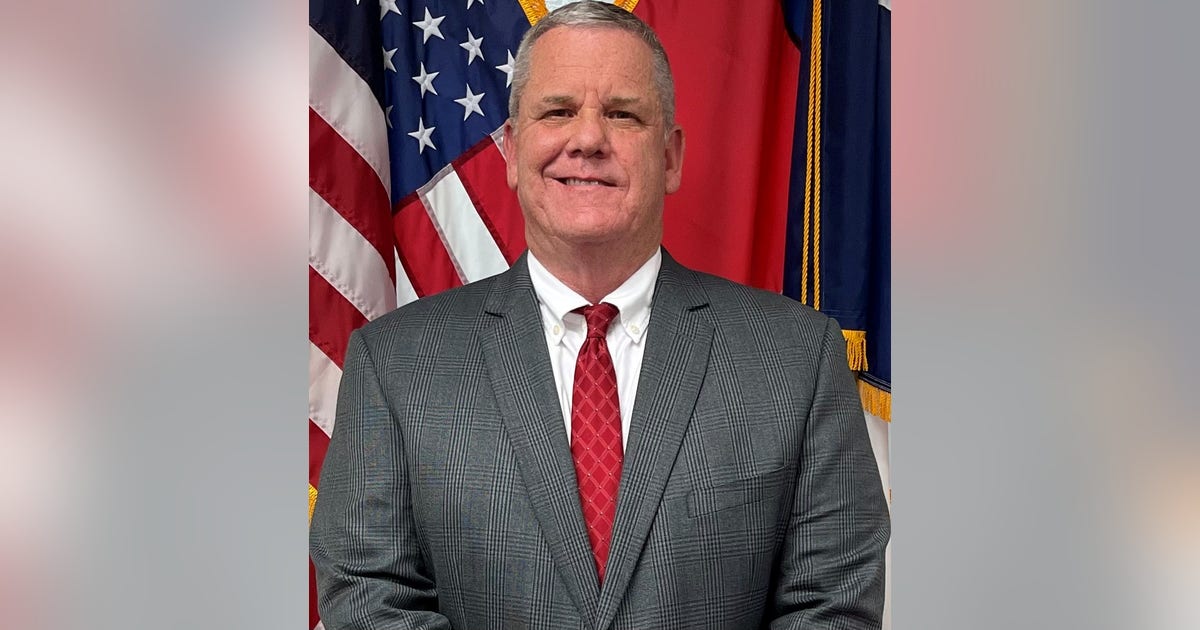 Uvalde mayor announces immediate resignation due to medical concerns ...