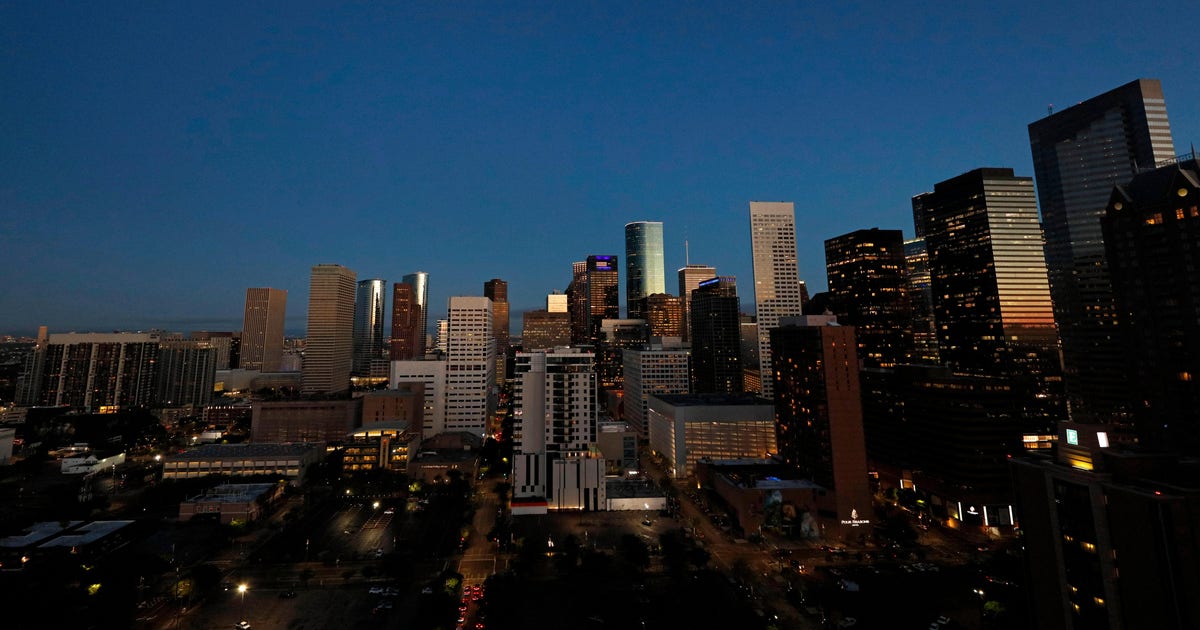 Over a quarter million people moved to Texas in the last year. Here's ...
