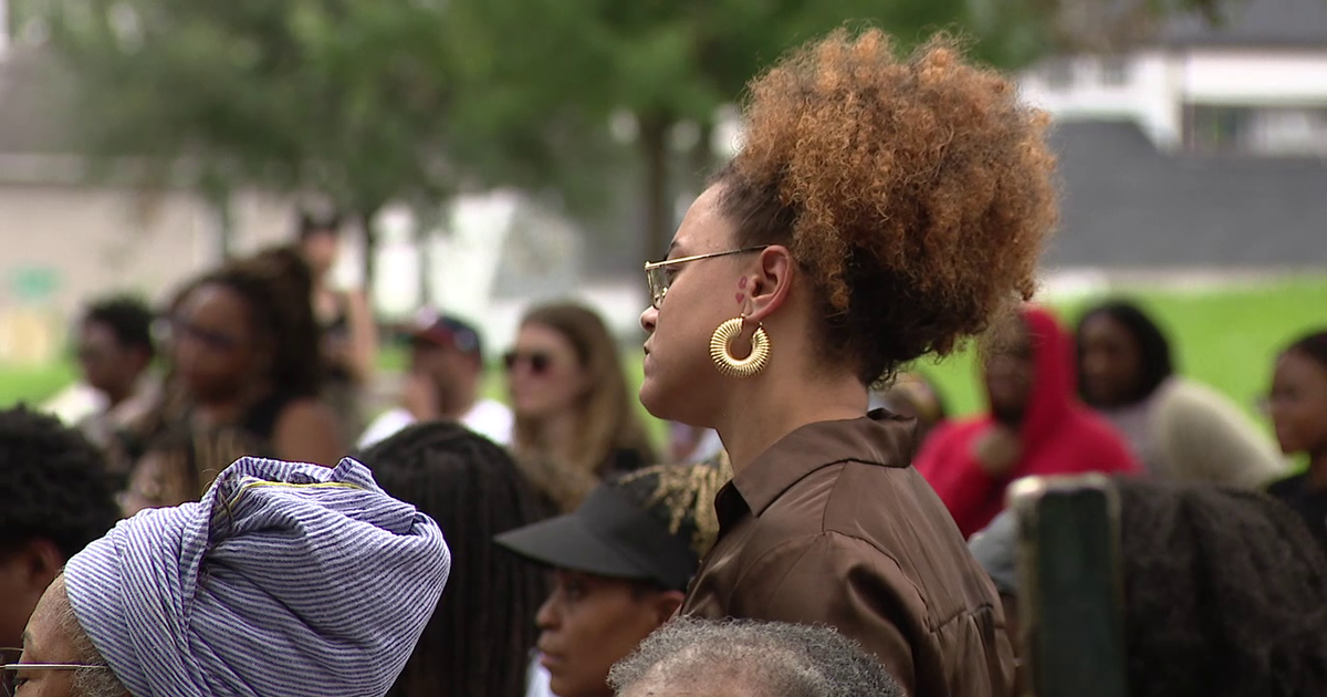Sonya Massey’s killing by Illinois deputy inspires Houston protest at ...