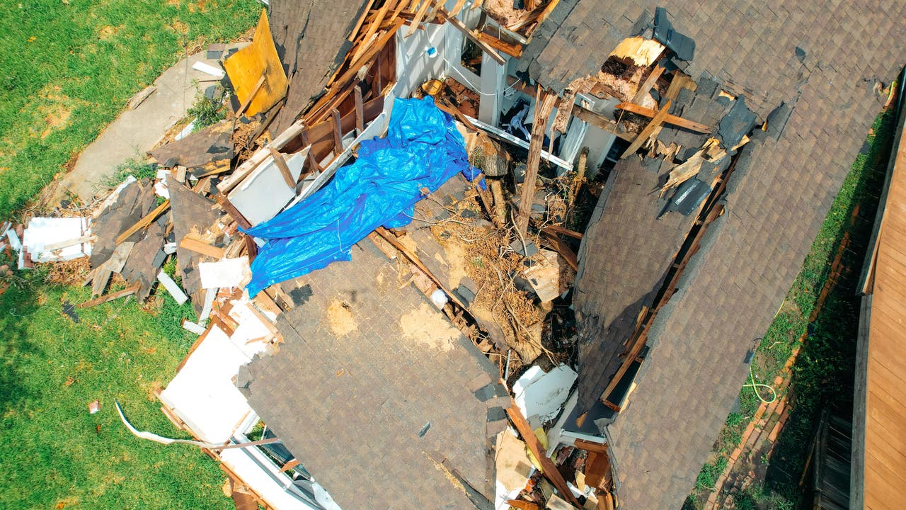 Houston residents face clean-up challenges as Beryl exodus brings heat ...