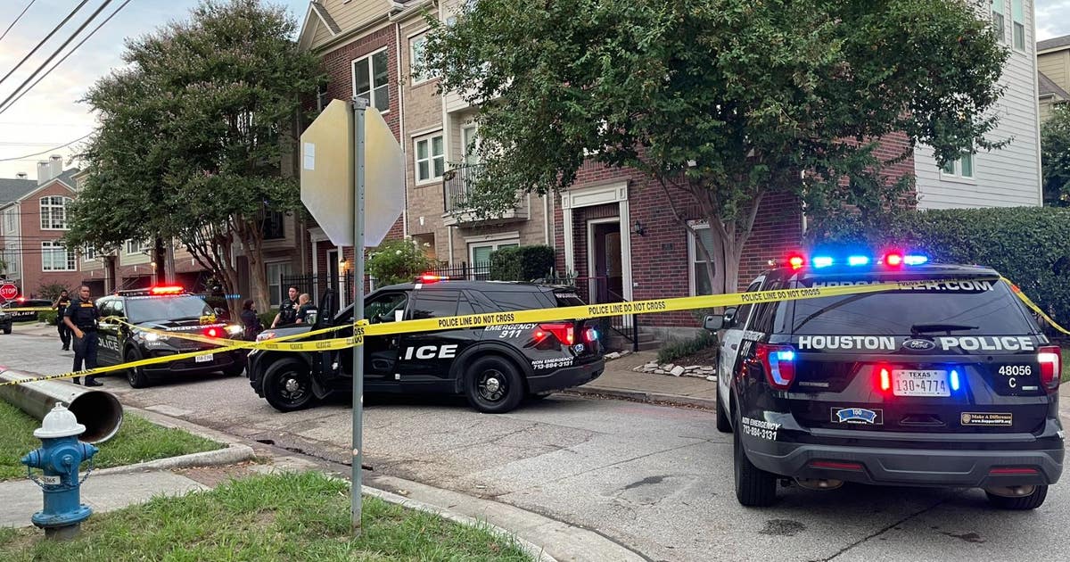 Houston crime: Man found dead inside home on Cook Street, authorities ...
