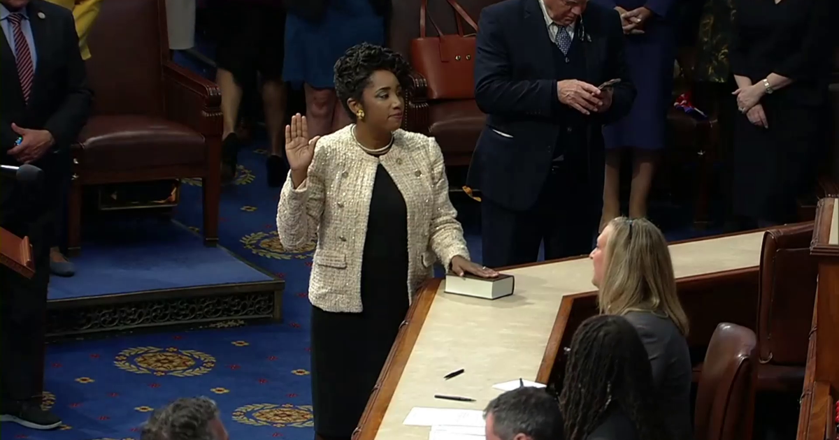 Erica Lee Carter sworn-in to finish her mother's term in Congress | FOX ...