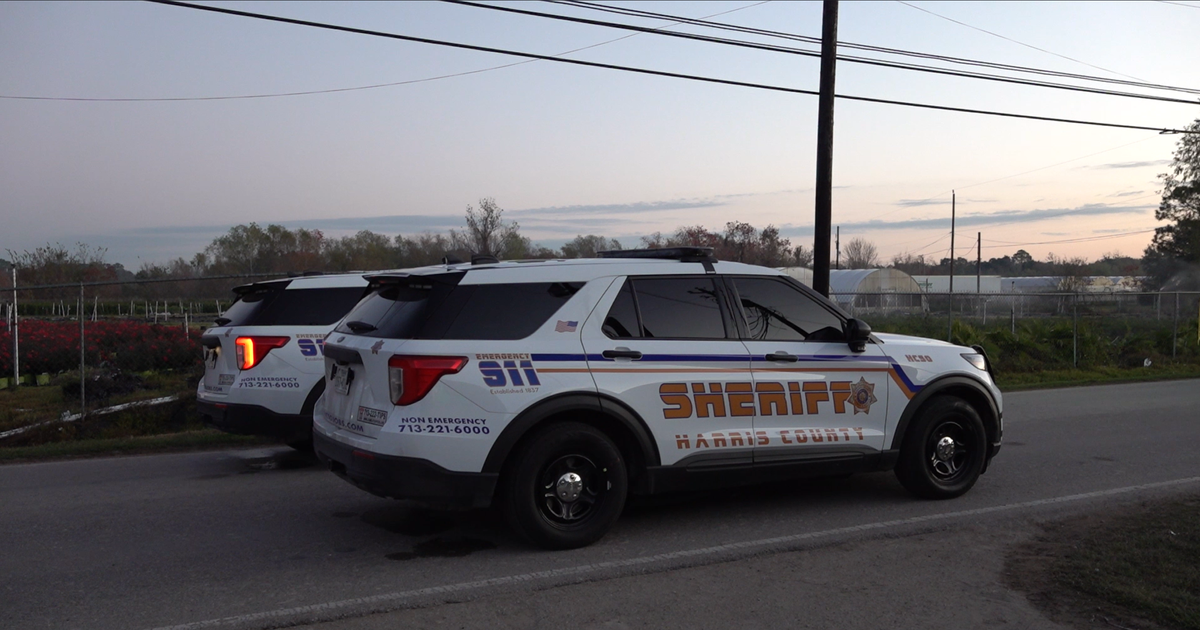 Harris Co. deputies investigating after 2 found dead at body shop | FOX ...