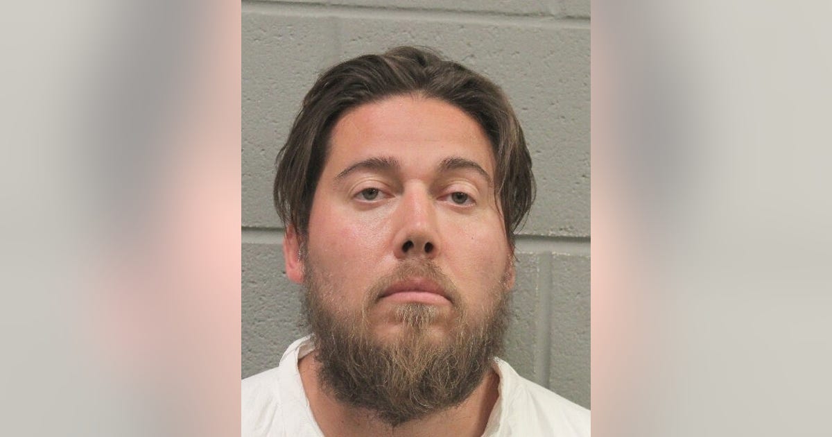 Houston man covered in blood arrested for allegedly killing wife with ...