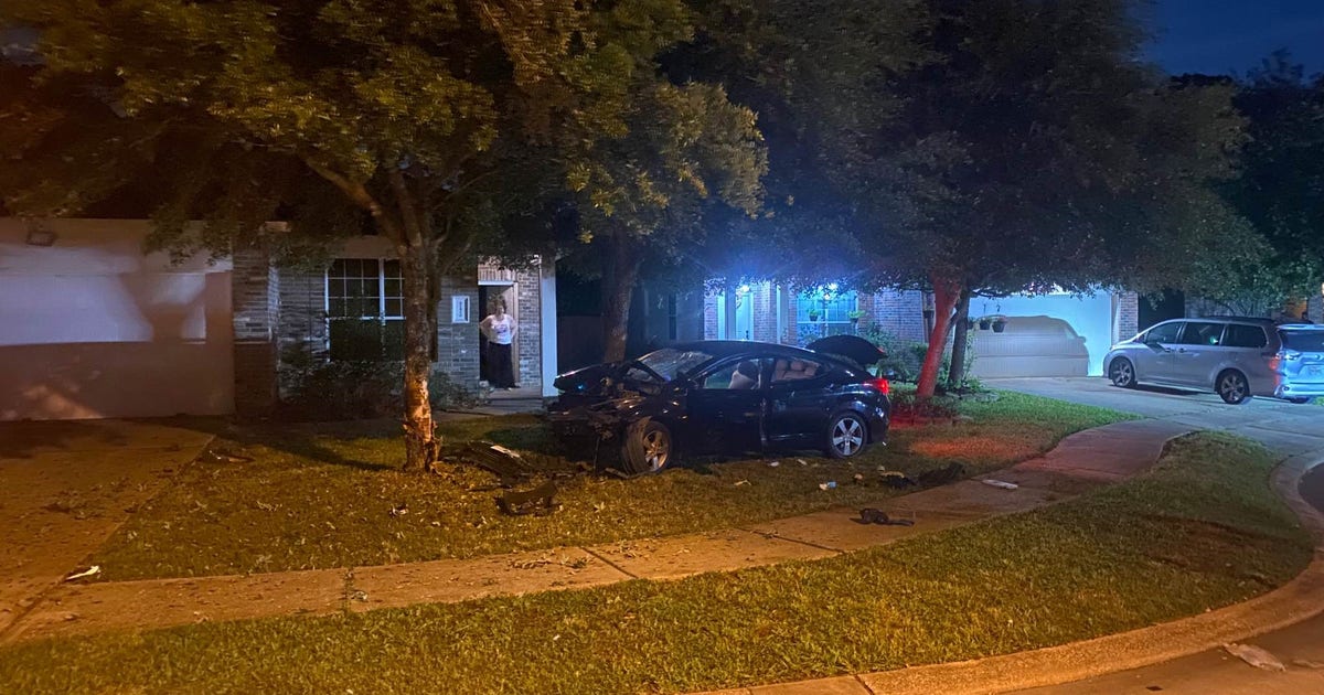 3 juveniles detained in Harris County, allegedly crashed car into tree ...