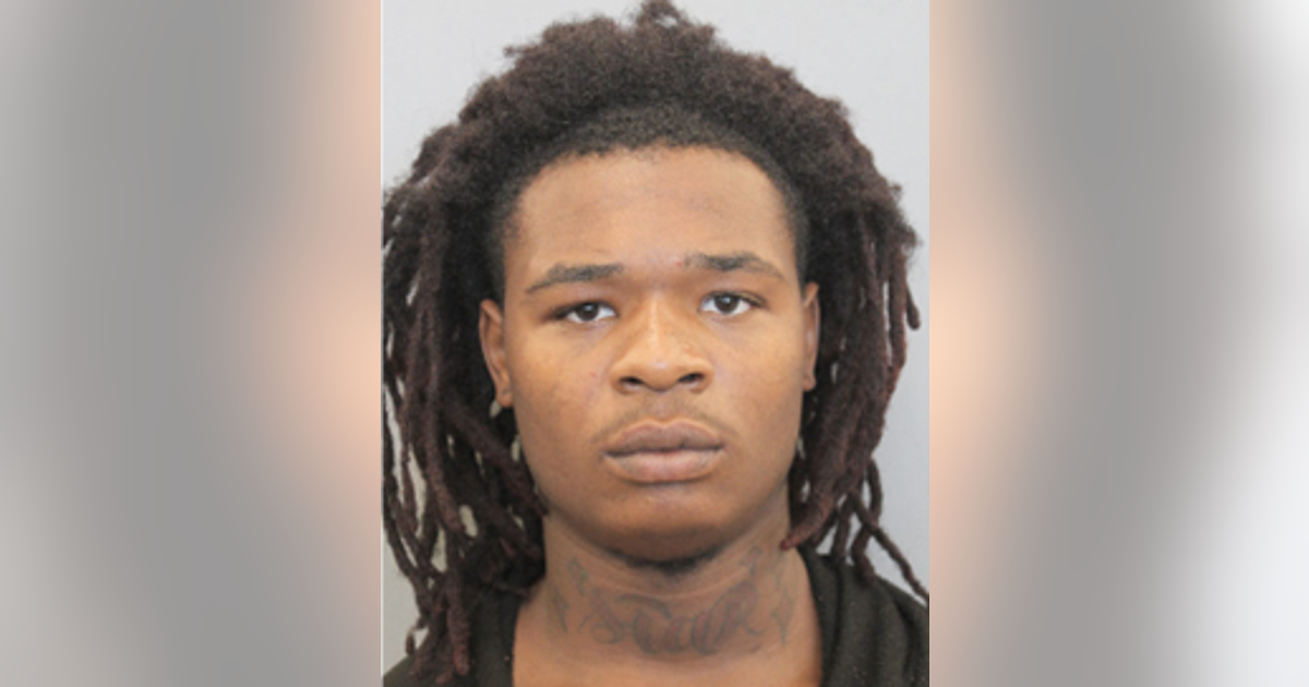 Houston Braesvalley Drive: 19-year-old stabbed, brother wanted | FOX 26 ...