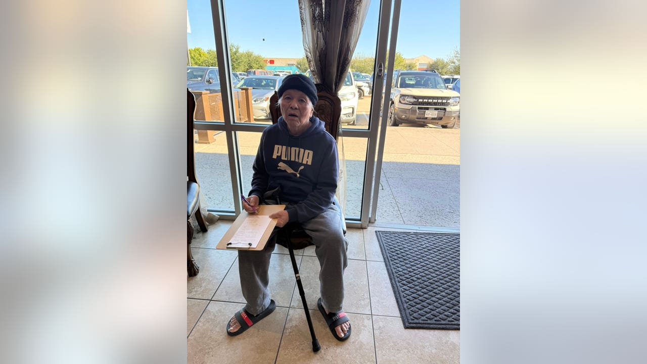 'Disoriented' man found in Cypress; deputies looking for family | FOX ...