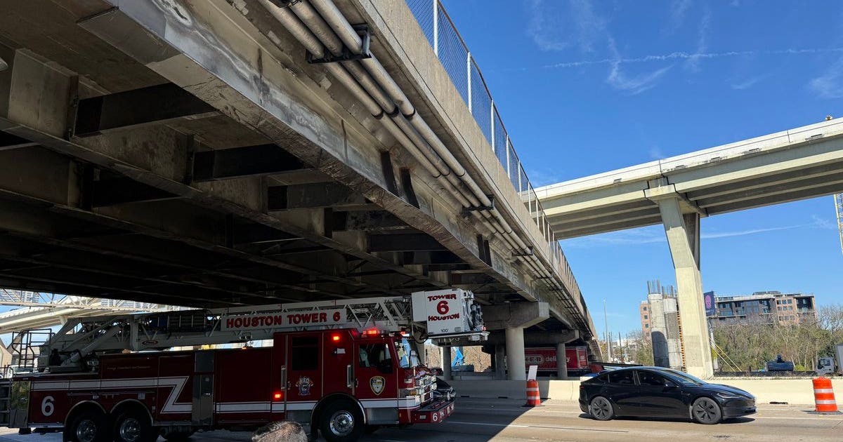 Large truck hits Houston Ave bridge over Katy Freeway (again) | FOX 26 ...