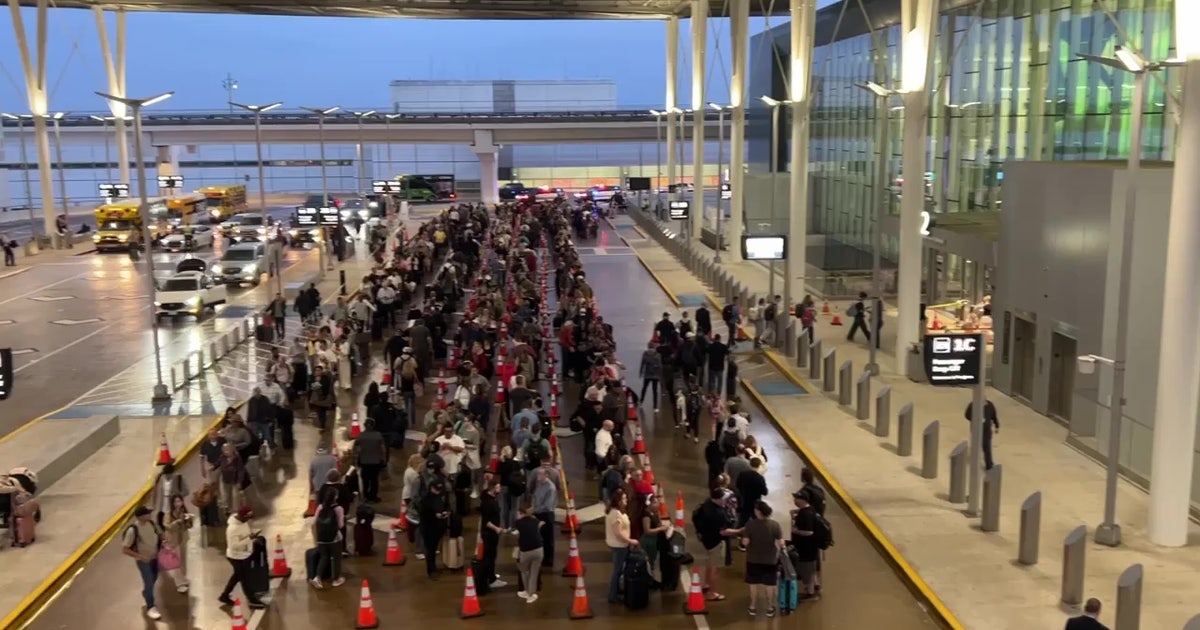 Check TSA wait times at Houston airports today | FOX 26 Houston