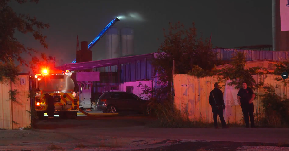 Veterans Memorial: Large fire at tire shop facility, water supply tanks ...