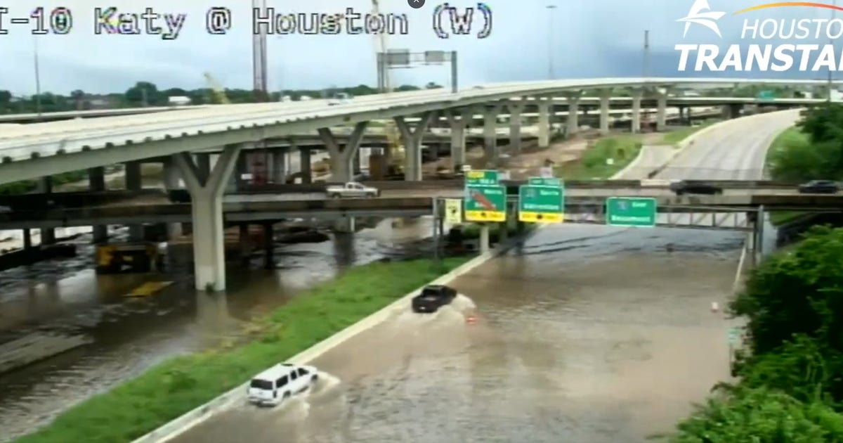 High water slows down Katy Freeway traffic | FOX 26 Houston