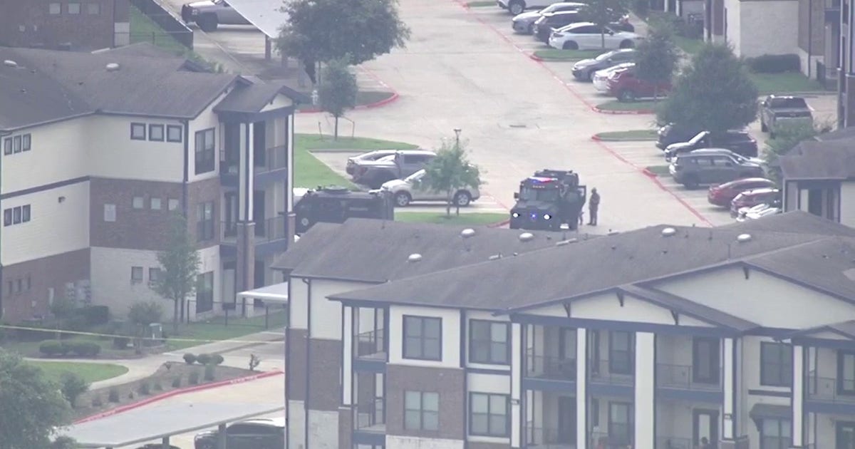 SWAT standoff at Katy-area apartment ends with man, woman dead | FOX 26 ...