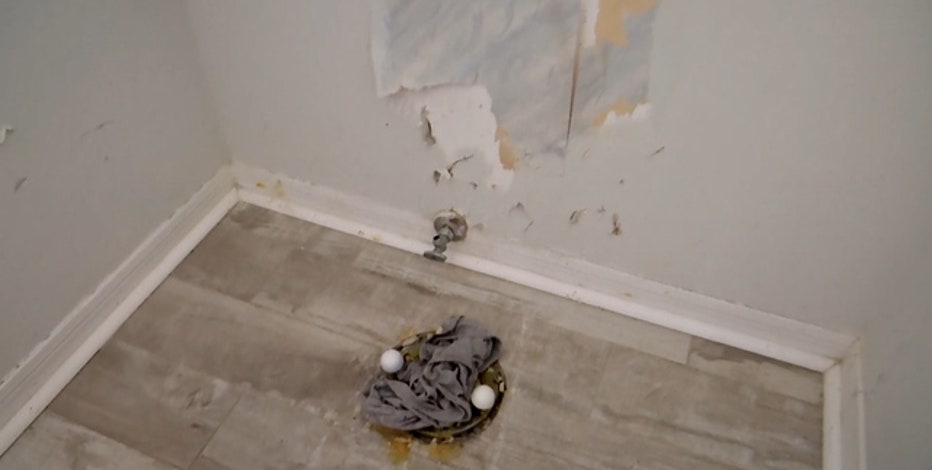 Lightning strike causes Florida home's toilet to explode | FOX 29 News ...