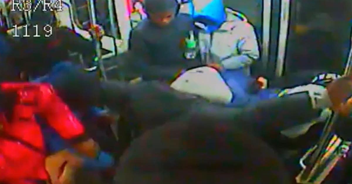 Video: Man attacked by large group on SEPTA train after chasing down ...