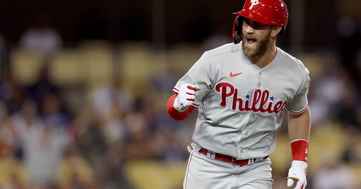Bryce Harper takes on-field BP for 1st time since surgery | FOX 29 ...