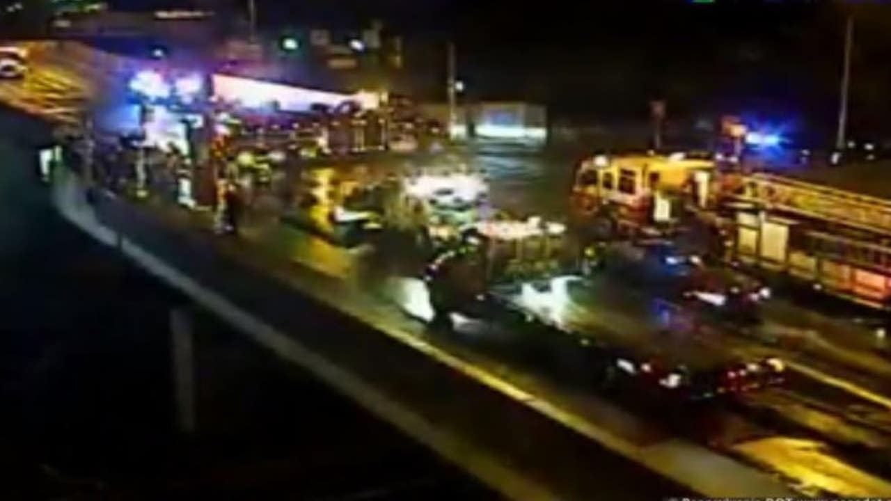 Vehicle pulled from overpass after bursting into flames on Schuylkill ...