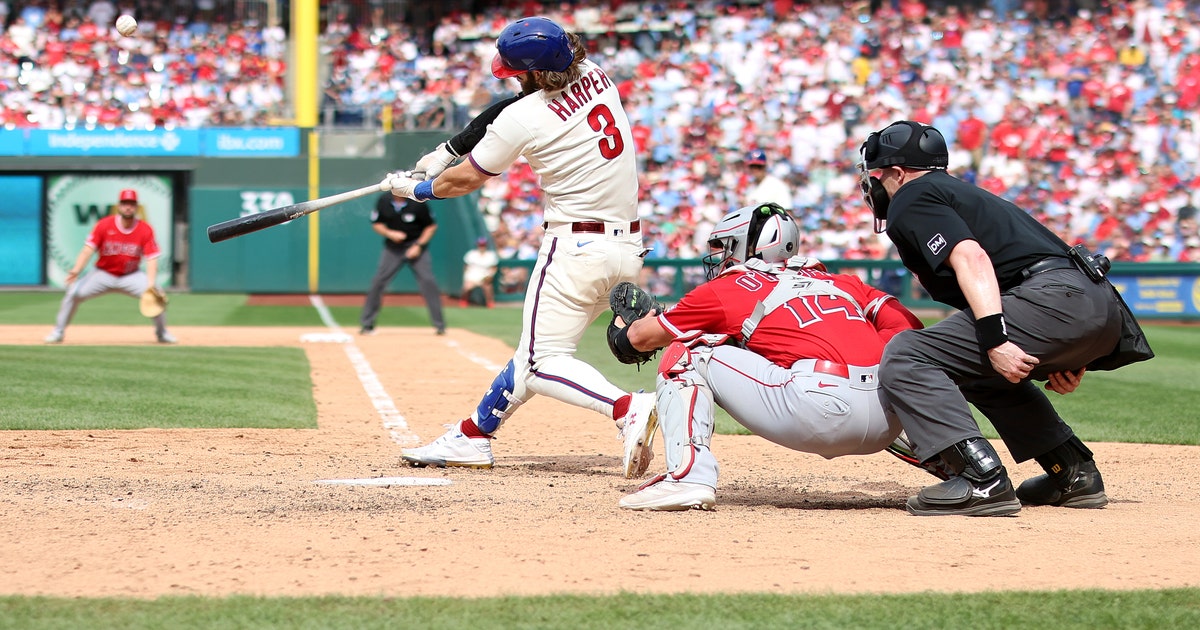 Bryce Harper hits 300th homer, going deep against the Los Angeles ...