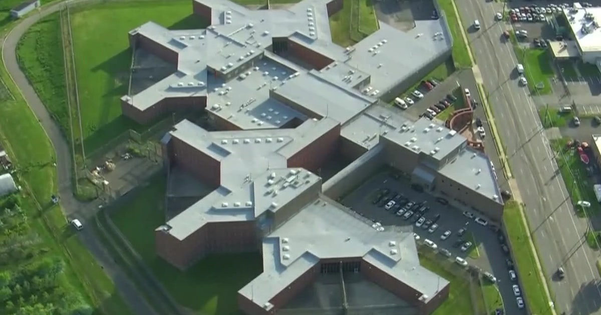 2 stabbed in head at Curran Fromhold Correctional Facility: police ...